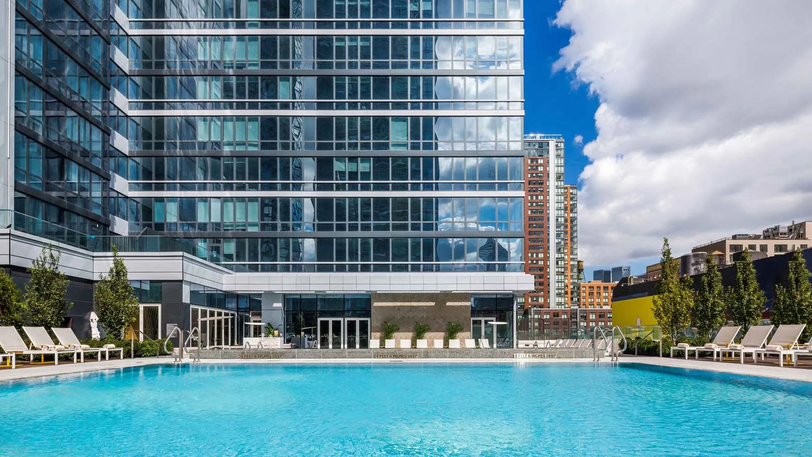 Sky at 605 West 42nd Street in Hell's Kitchen : Sales, Rentals ...