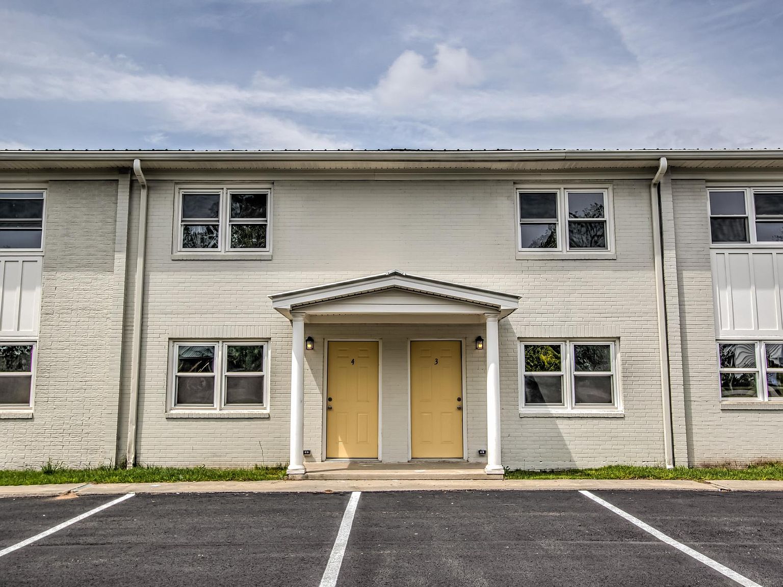 211 S Mulberry St, Statesboro, GA 30458 | Zillow