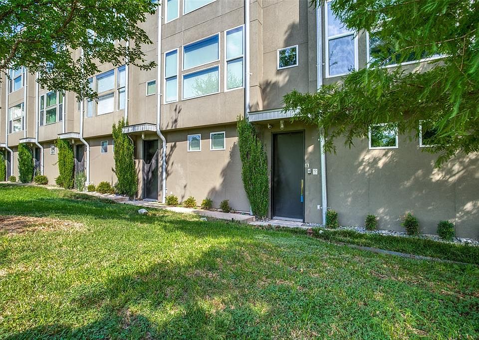 2111 Clark St APT A, Dallas, TX 75204 | Zillow