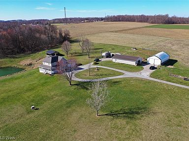 14269 Stanwood St SW, Navarre, OH 44662 | Zillow