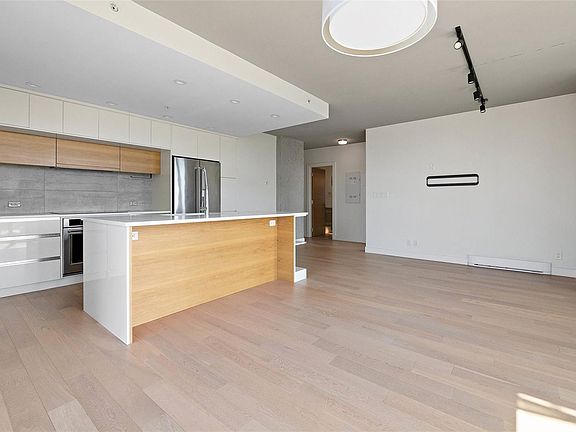 989 Johnson St #702, Victoria, BC V8V 0E3 | MLS #967189 | Zillow