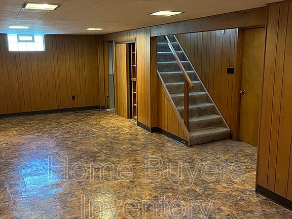 756 Nellbert Ln, Youngstown, OH 44512 | Zillow