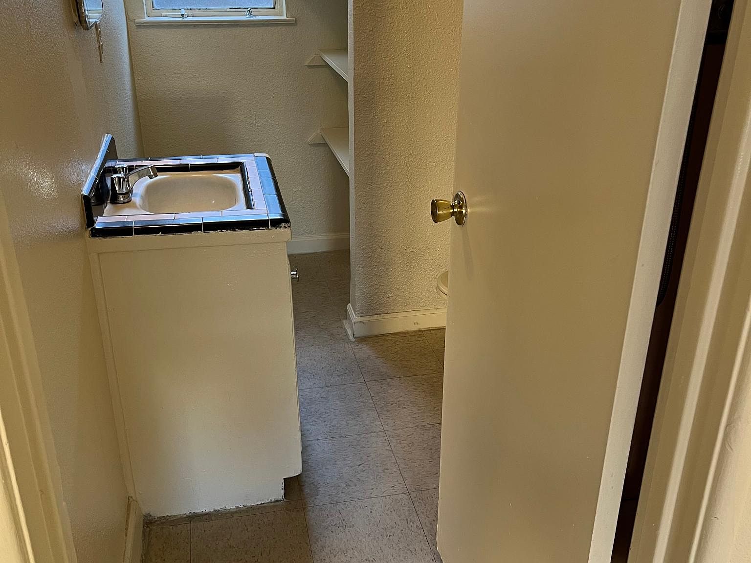 2816 E Hammond Ave APT 6, Fresno, CA 93703 | Zillow