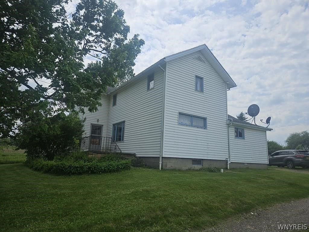 4048 Royce Rd, North Java, NY 14113 | Zillow