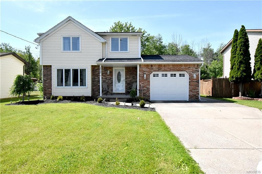 1717 Como Park Blvd, Lancaster, NY 14086 | Zillow