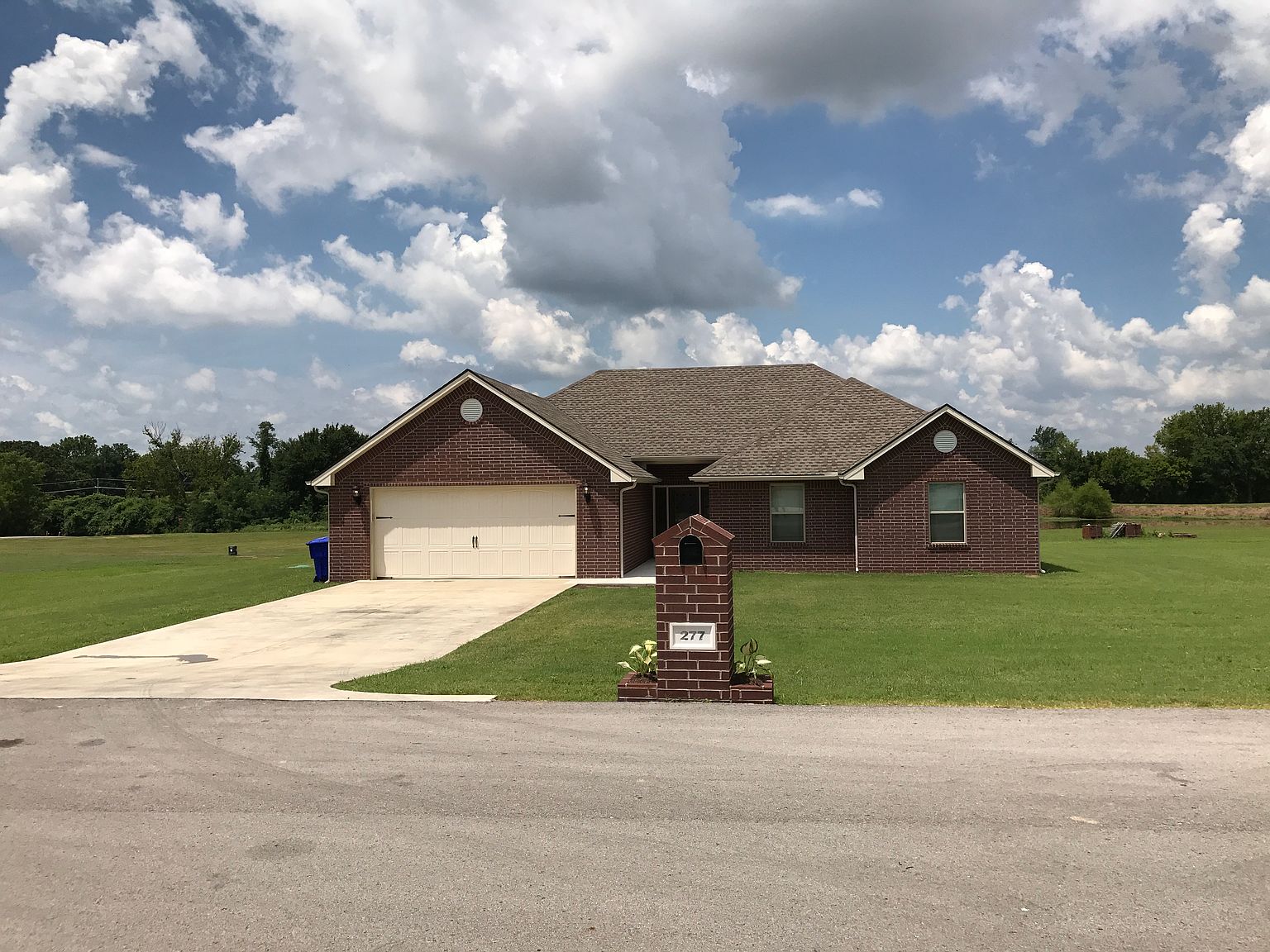 277 S Kit Carson St, Fort Gibson, OK 74434 | Zillow