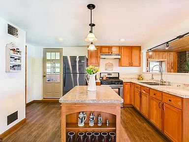 686 N Round Lake Ln, Luck, WI 54853 | Zillow