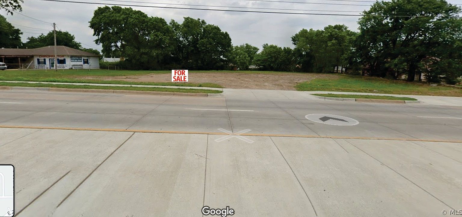 2323 S Memorial Dr, Tulsa, OK 74129 | Zillow