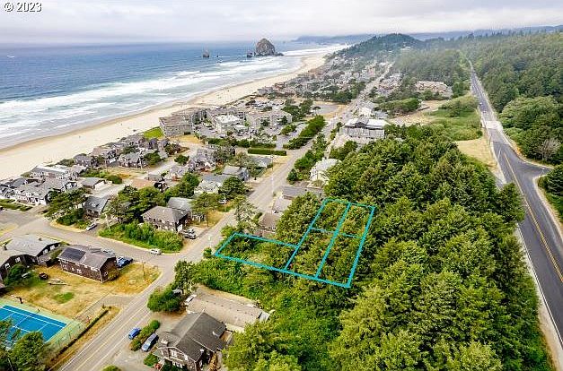 S Hemlock St S #5, Cannon Beach, OR 97110 | MLS #23360954 | Zillow