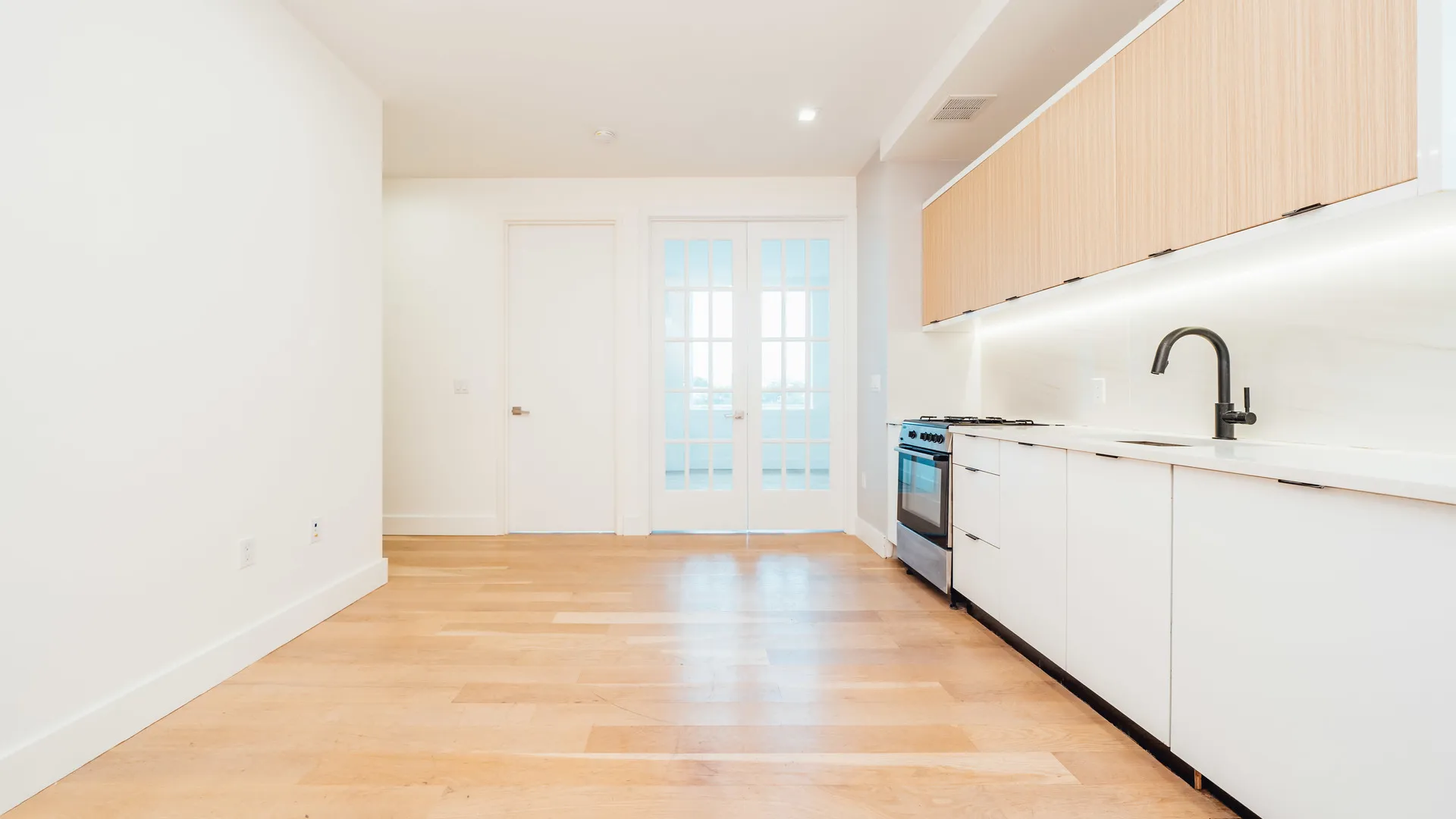 137 Bayard Street #2A in Greenpoint, Brooklyn | StreetEasy