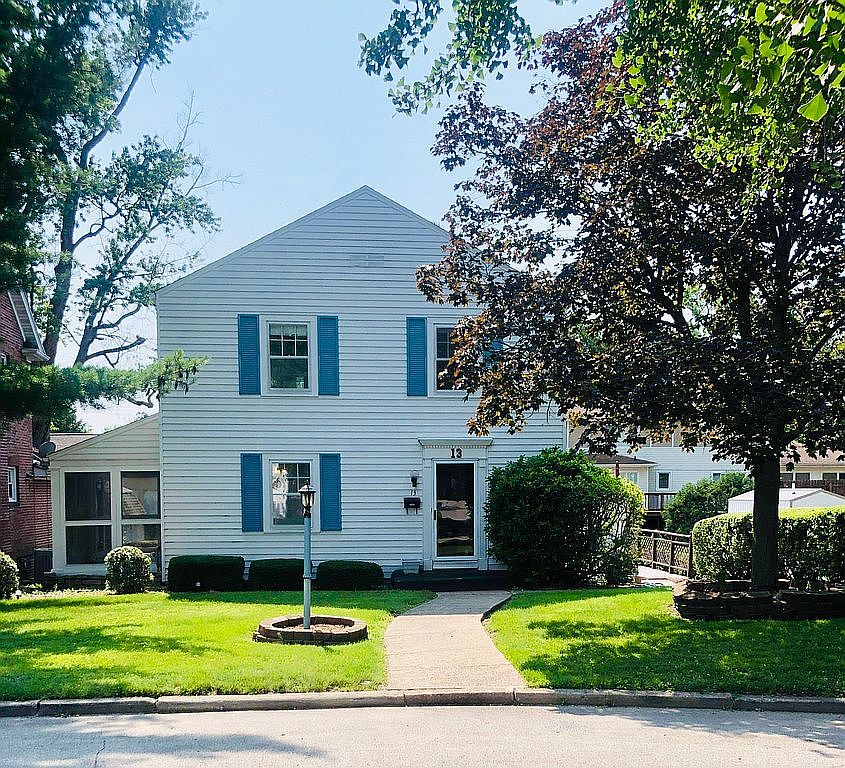 13 Edgewood Ct, Decatur, IL 62522 | Zillow