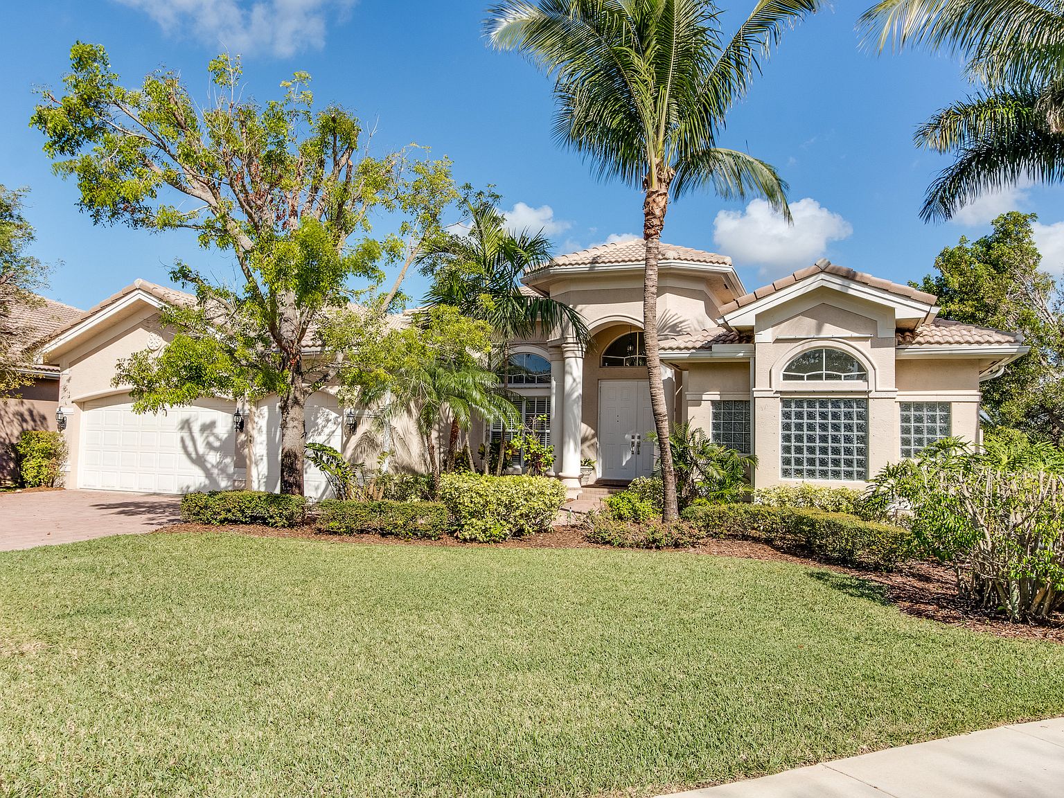 8658 Yellow Rose Ct, Boynton Beach, FL 33473 | Zillow