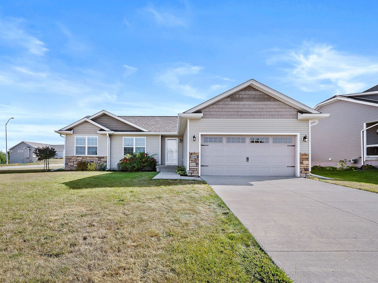 4143 145th St, Urbandale, IA 50323 | Zillow
