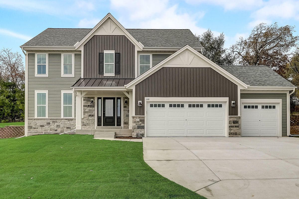 743 Stoecker Farm Ave, Village Of Mukwonago, WI 53149 | Zillow