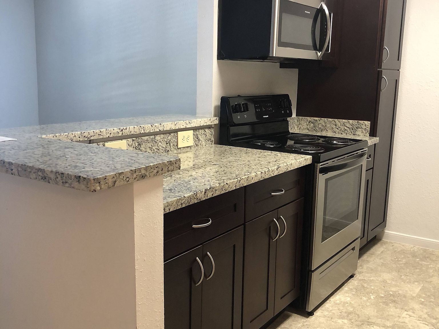 874 Yorkchester Dr #211, Houston, TX 77079 | Zillow