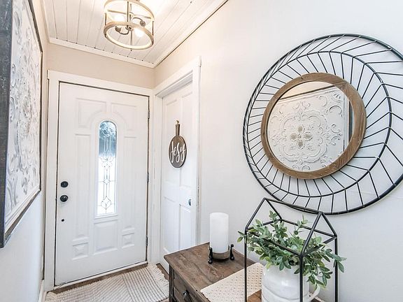 W8852 Hickory ROAD, Delavan, WI 53115 | MLS #1861943 | Zillow