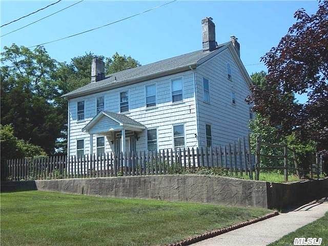 1682 Old Mill Rd, Wantagh, NY 11793 | Zillow