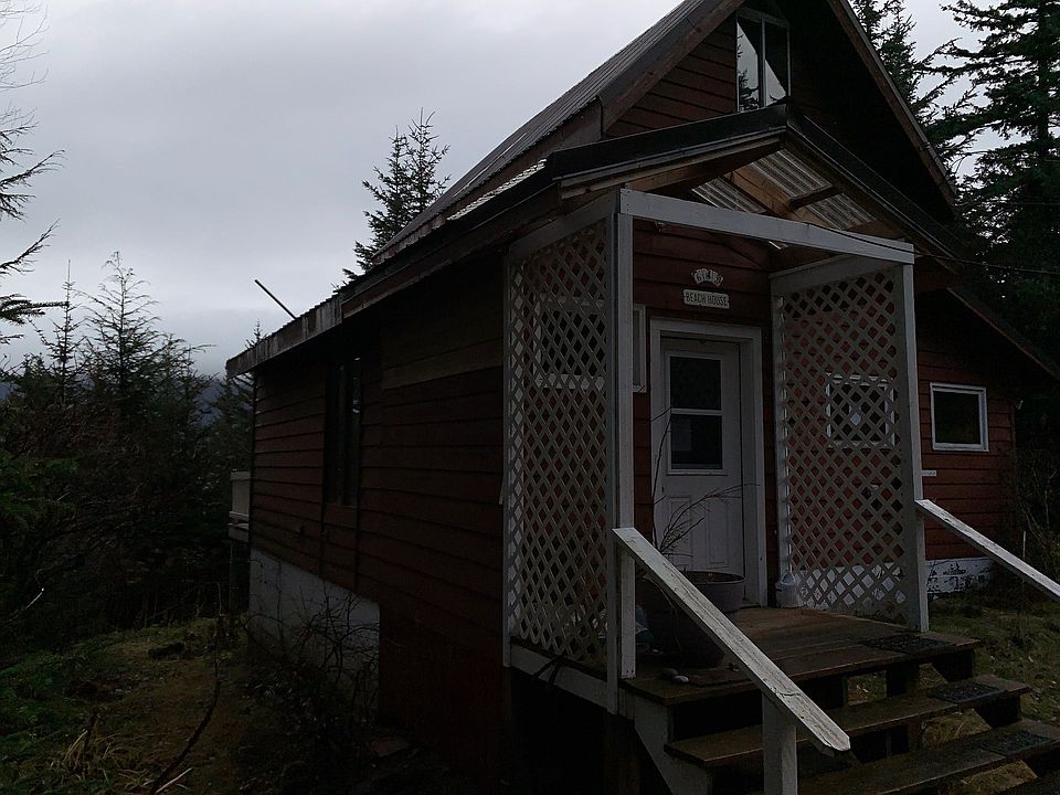 682 Beach Rd, Haines, AK 99827 | Zillow