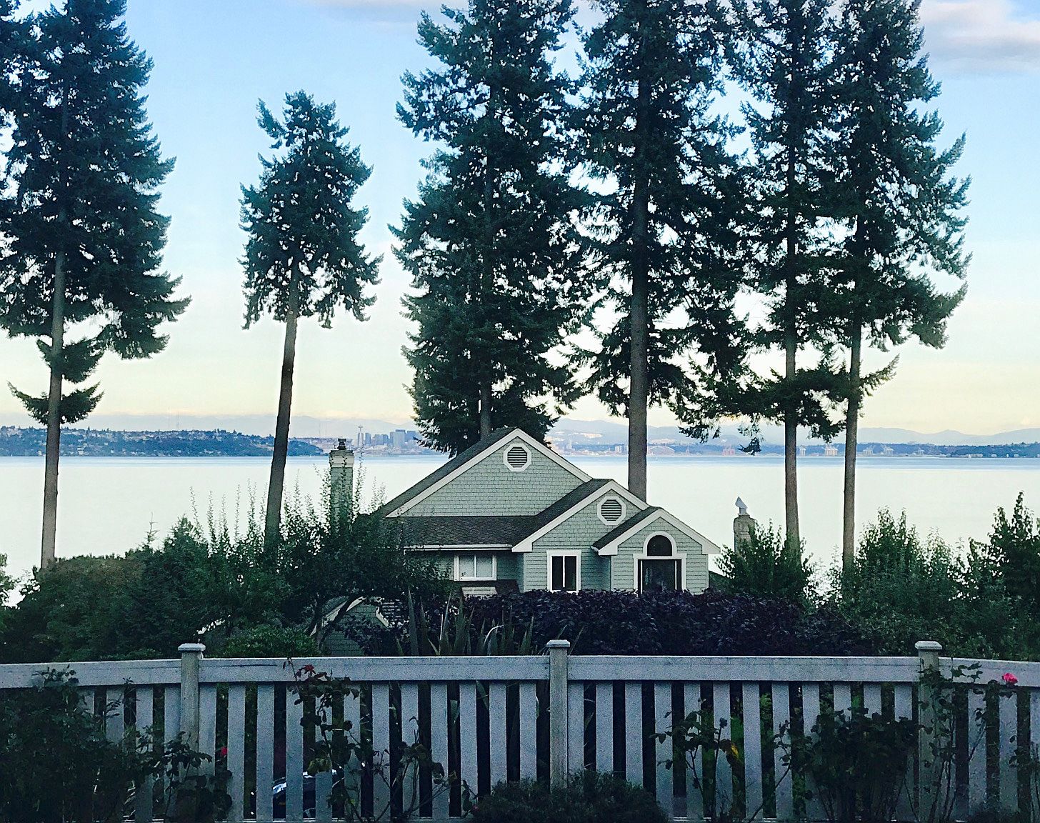 10093 Edgecombe Pl NE, Bainbridge Island, WA 98110 | Zillow