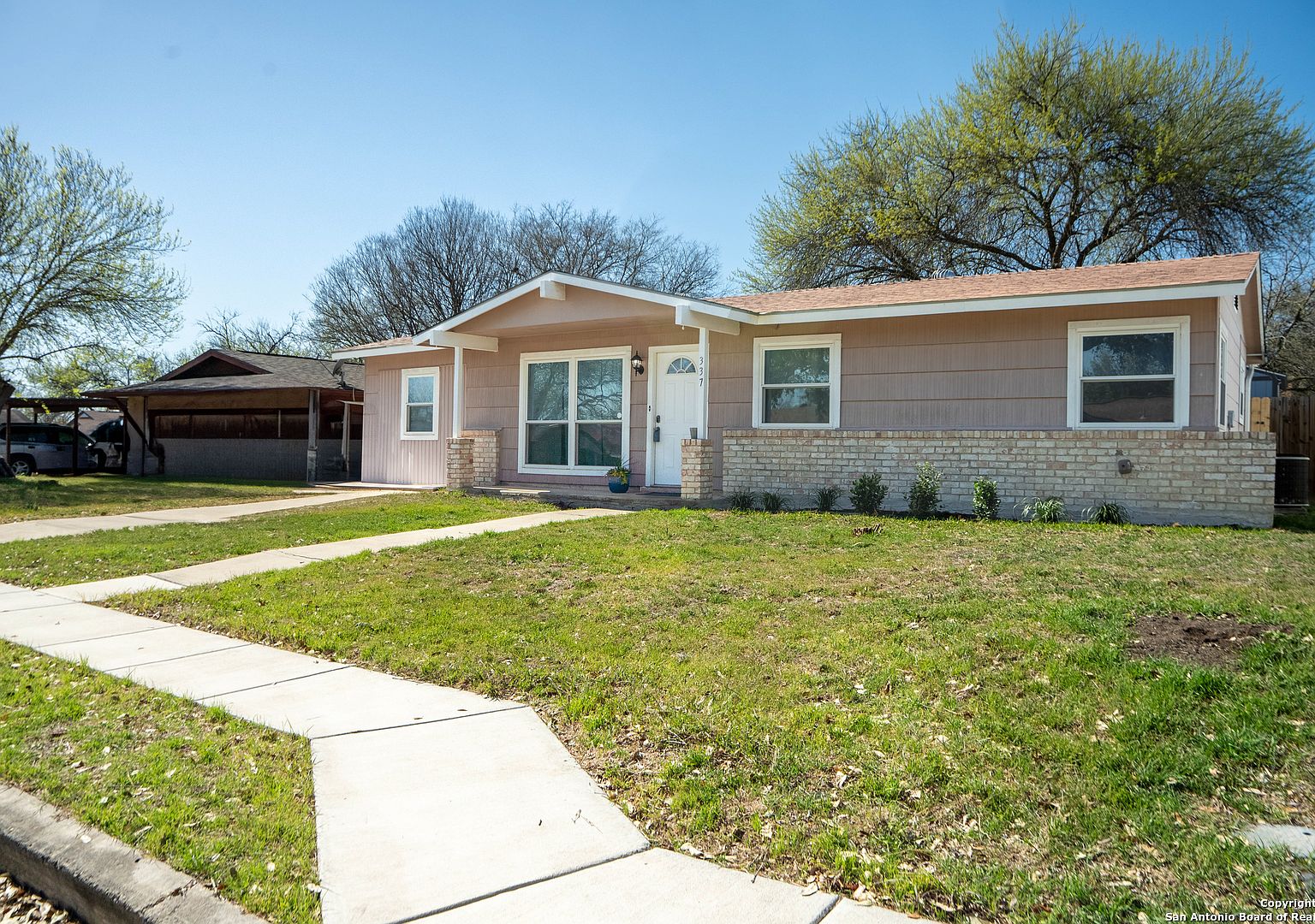 337 Deborah, Converse, TX 78109 | Zillow