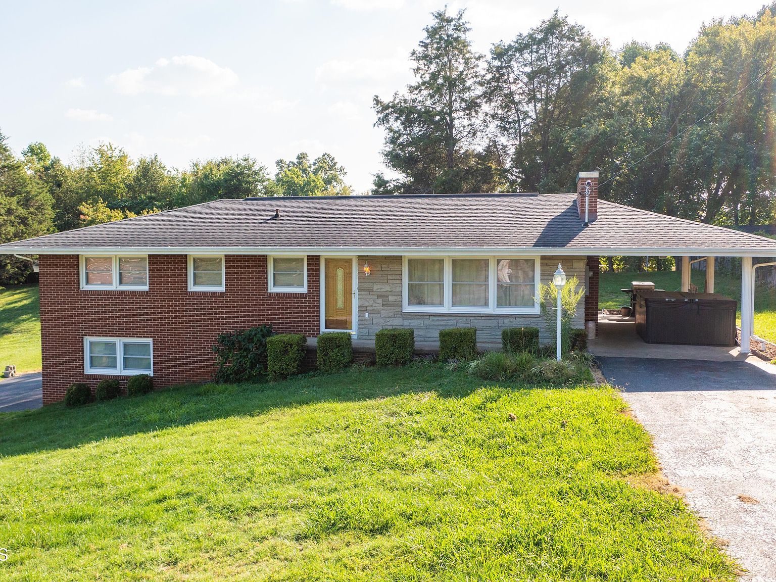 404 Stuffle St, Kingsport, TN 37660 | Zillow