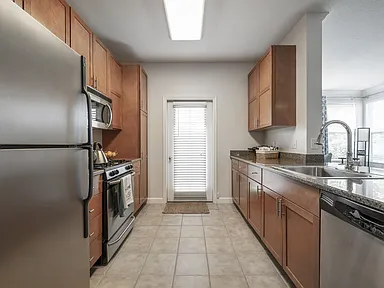 Reading Commons - 7 Archstone Cir Reading MA | Zillow