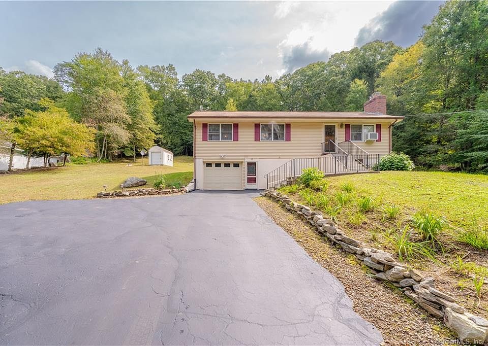 68 Scotland Rd, Baltic, CT 06330 | MLS #170603584 | Zillow