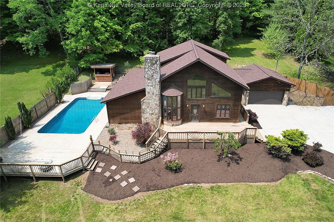 3816 Sams Fork Rd, Hurricane, WV 25526 | Zillow