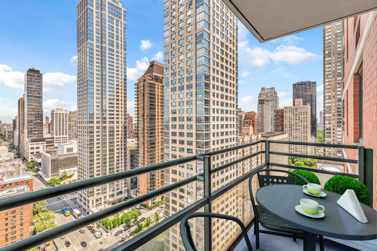 200 West 60th Street #17E in Lincoln Square, Manhattan | StreetEasy