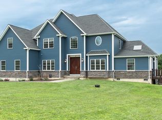 136 Hudson Pointe Drive, Poughkeepsie, NY 12601 | MLS #846638 | Zillow