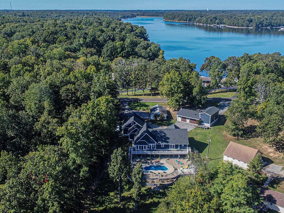 1572 Steamboat Rd, Gilbertsville, KY 42044 | Zillow