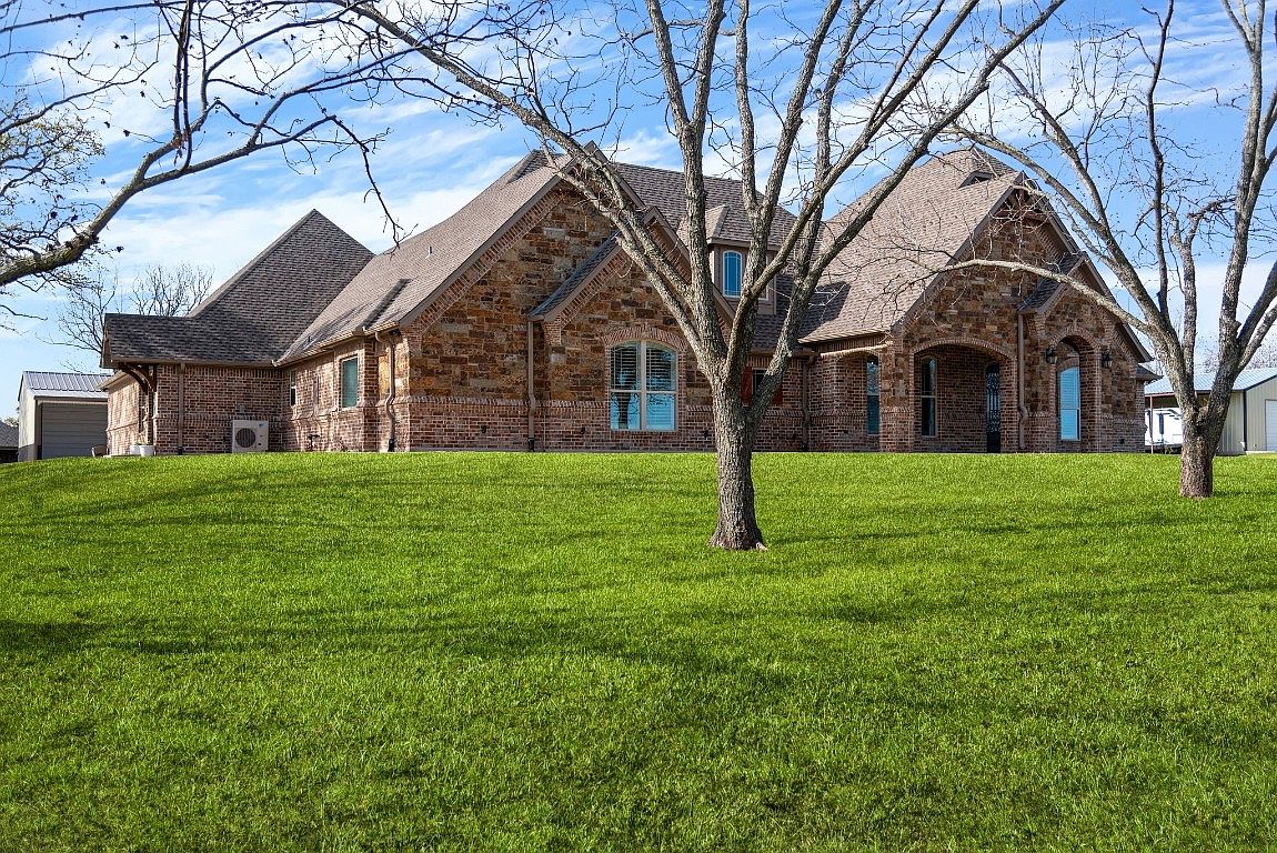 106 Proctor Ln, Decatur, TX 76234 | Zillow