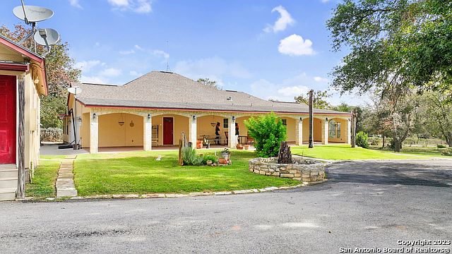 1264 CR 6723, Natalia, TX 78059 | MLS #1721047 | Zillow