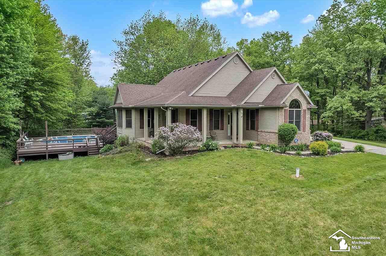 2800 Consear Rd, Lambertville, MI 48144 | Zillow