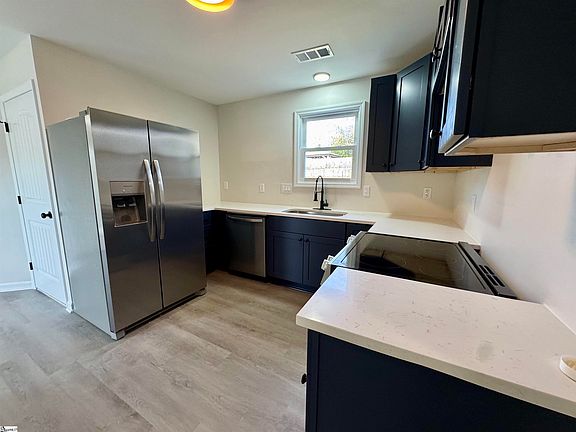 106 Alpha Dr, Greenville, SC 29605 | MLS #1548426 | Zillow