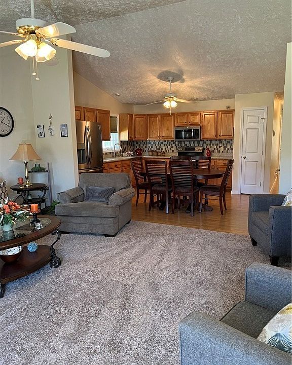 5930 Lake Rd W UNIT 901, Ashtabula, OH 44004 | Zillow