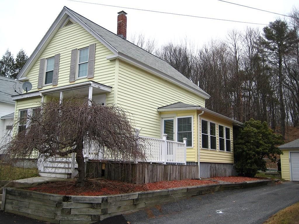 43 Thompson St, Maynard, MA 01754 | Zillow