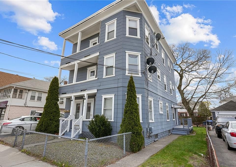 808-810 Mineral Spring Ave, Pawtucket, RI 02860 | Zillow