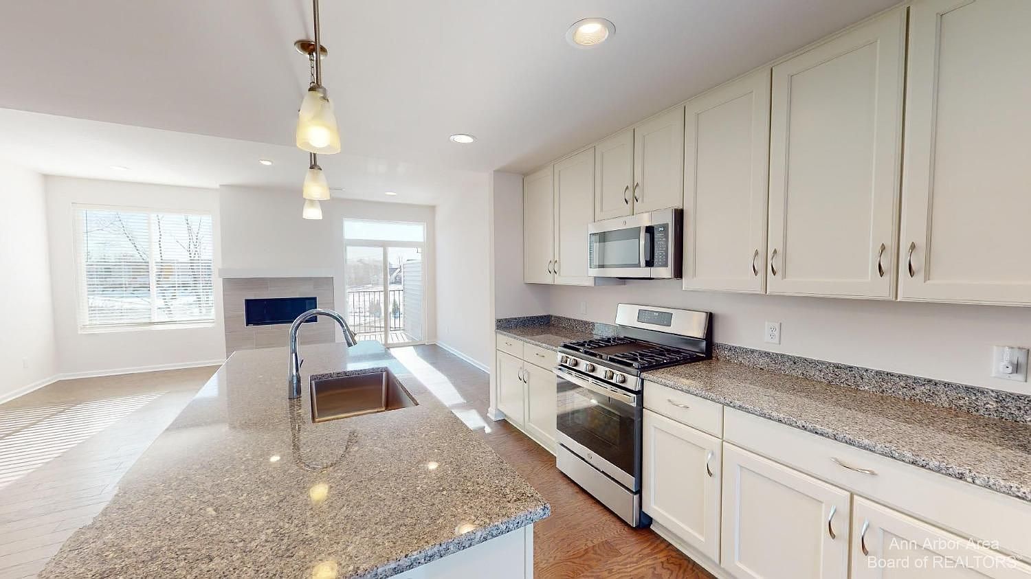 2719 Bristol Ridge Dr, Ann Arbor, MI 48105 | Zillow