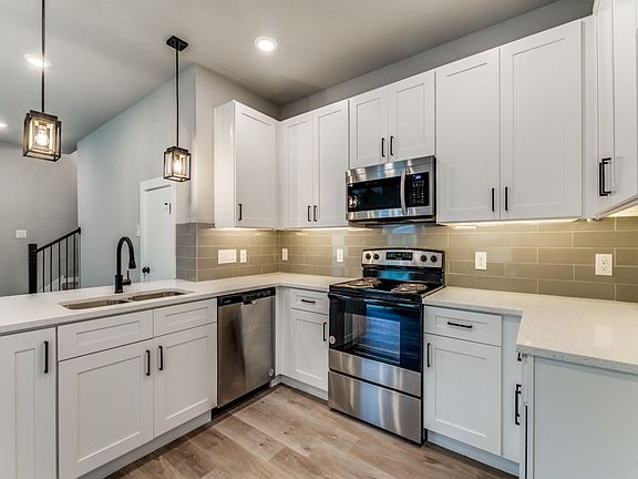 3636-3638 Frazier Ct, Euless, TX 76040 | Zillow