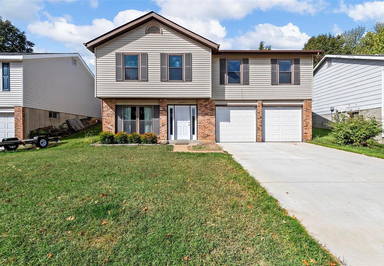 2545 Plymouth Dr, High Ridge, MO 63049 | Zillow