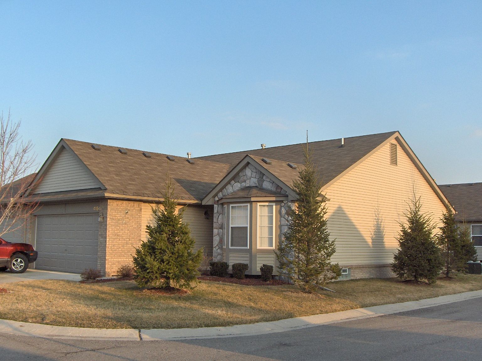 4154 Lakefield Dr, Sterling Heights, MI 48314 | Zillow