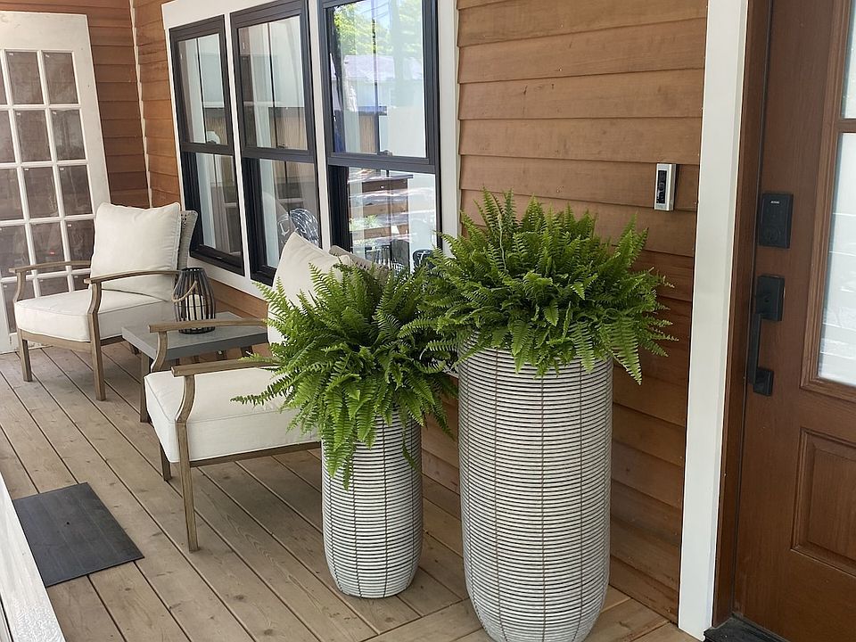 23A Gravel Hill Rd, Hampton Bays, NY 11946 | Zillow