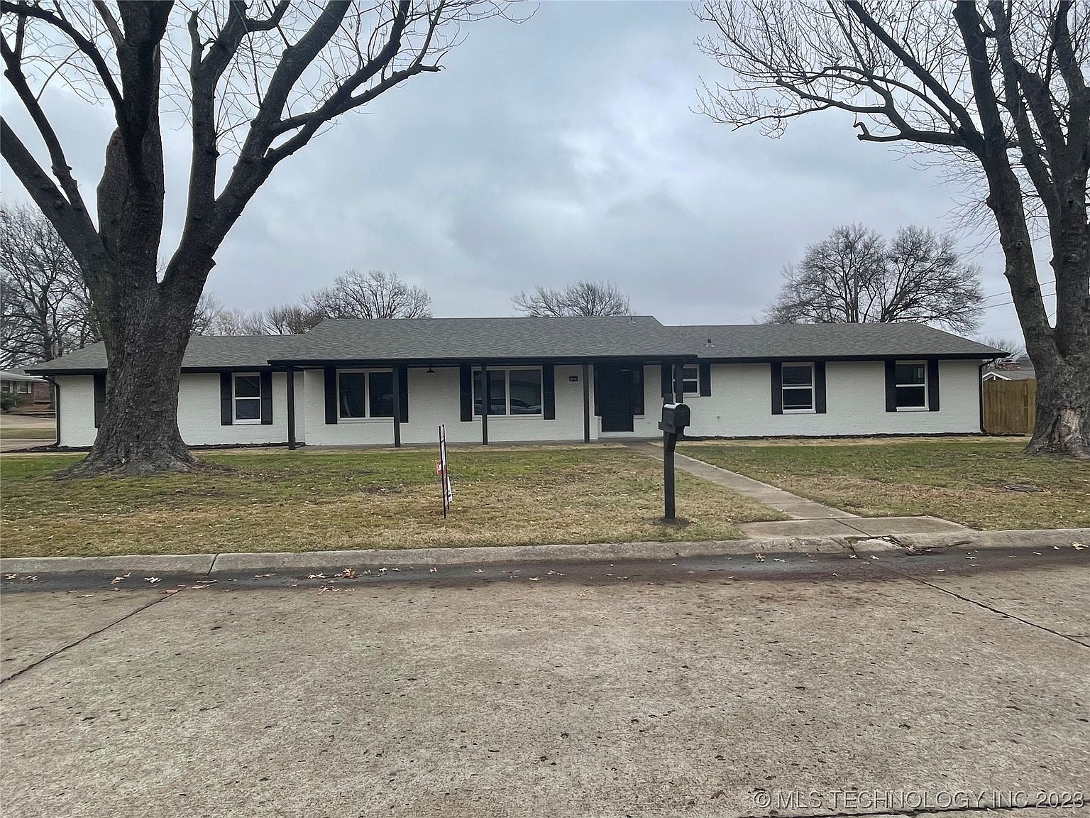 1628 Macklyn Ln, Bartlesville, OK 74006 | Zillow
