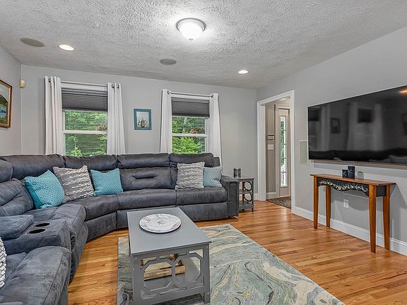 61 Mill Road, North Hampton, NH 03862 | MLS #4964742 | Zillow