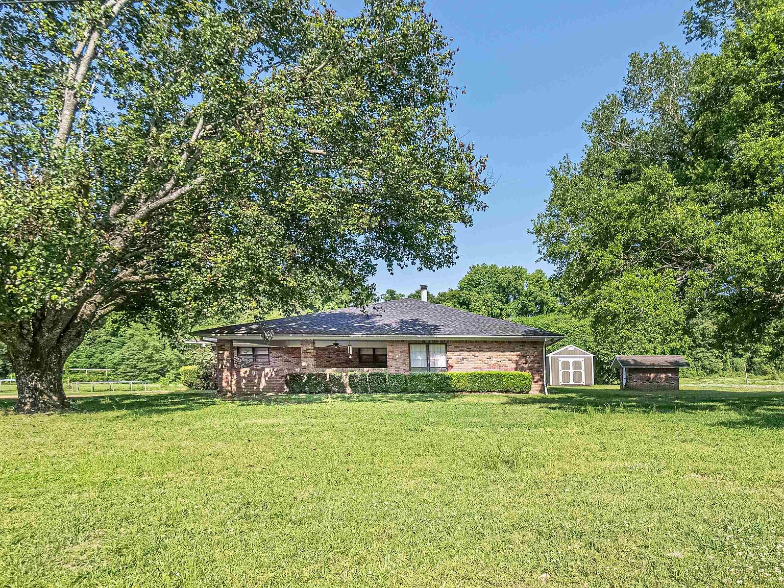 4048 Highway 17, Delhi, LA 71232 | Zillow