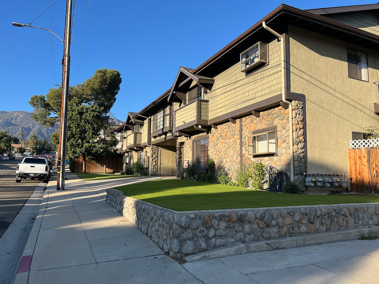 4412 Ocean View Blvd APT 106, Montrose, CA 91020 | Zillow