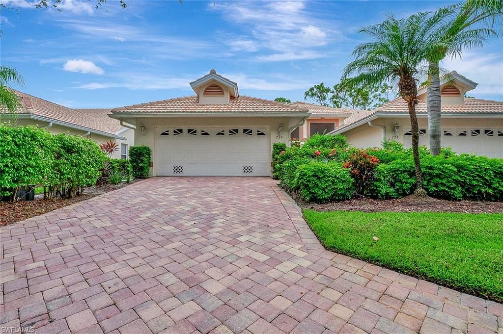 724 Wiggins Bay DR #9-9L, Naples, FL 34110 | Zillow