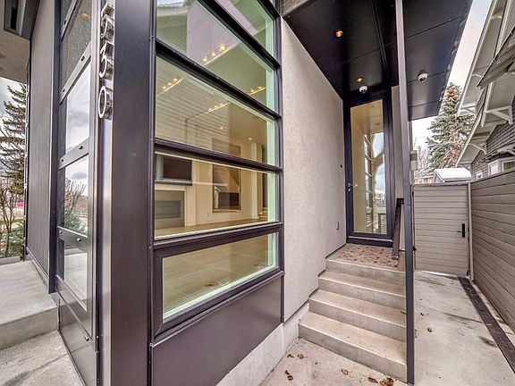 530 S Crescent Rd NW, Calgary, AB T2M 4A5 | MLS #A2123289 | Zillow