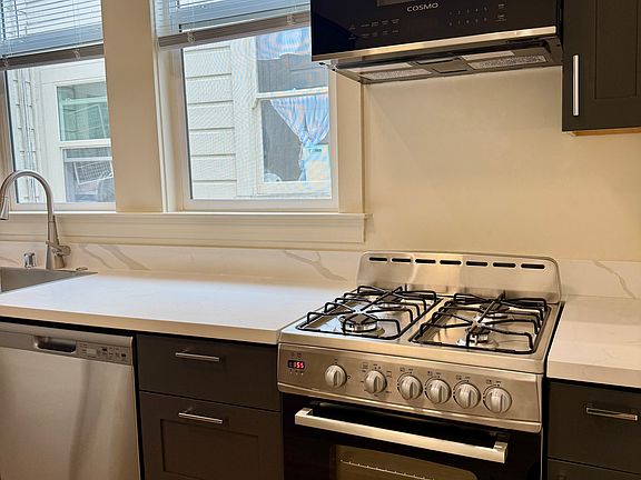 2893 Folsom St, San Francisco, CA 94110 | Zillow